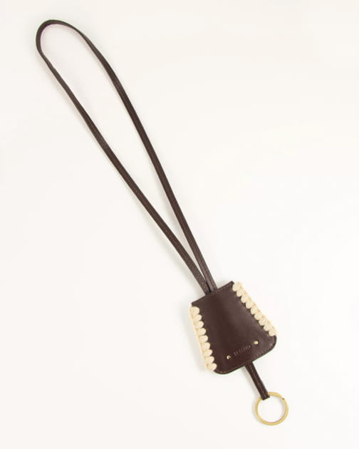 FARA KEYS Dark Brown | Llavero | SESSÙN Sitio web oficial