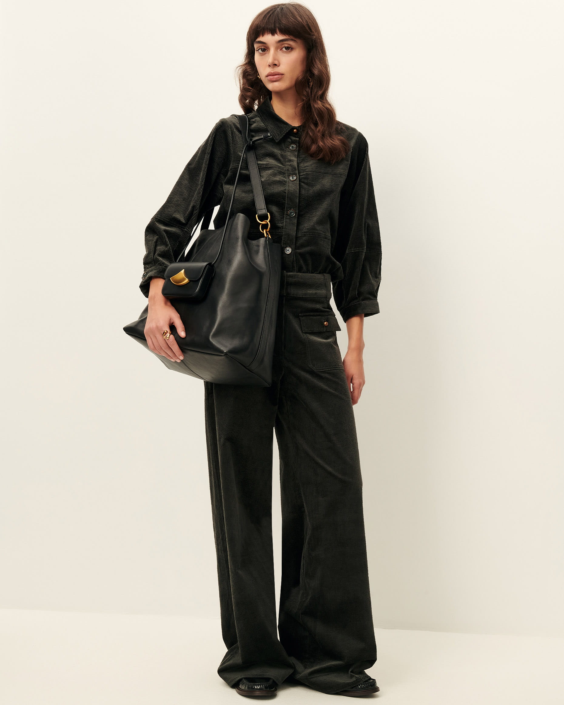 MANHASTREET Basalt | Hose | SESSÙN Offizielle Webseite