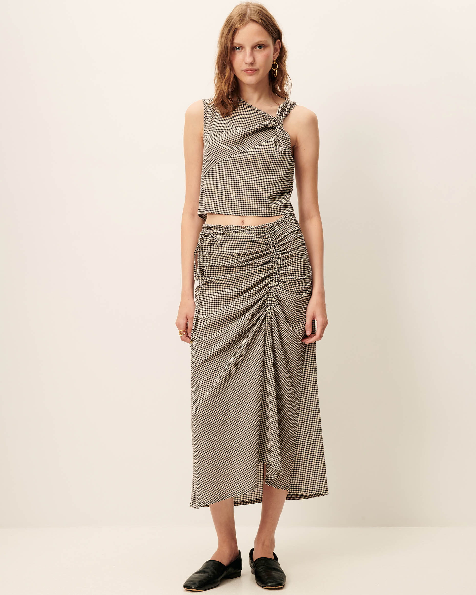 ARLETTA Whiblack | Rock | SESSÙN Offizielle Webseite